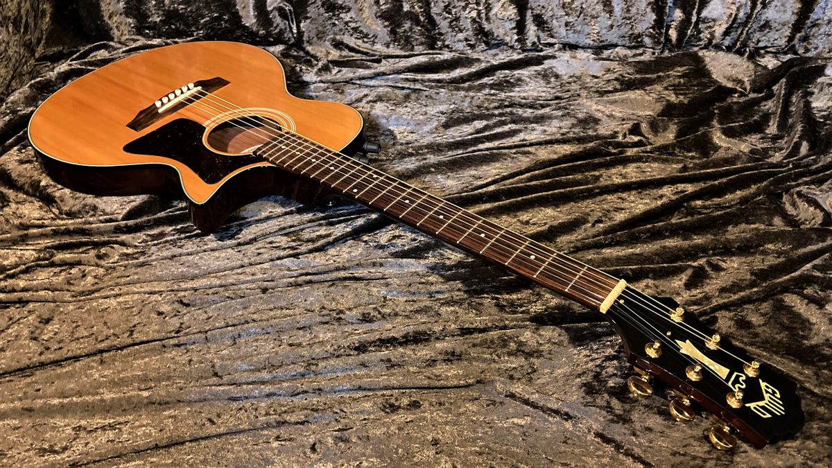(SOLD)1992 guild songbird acoustic electric