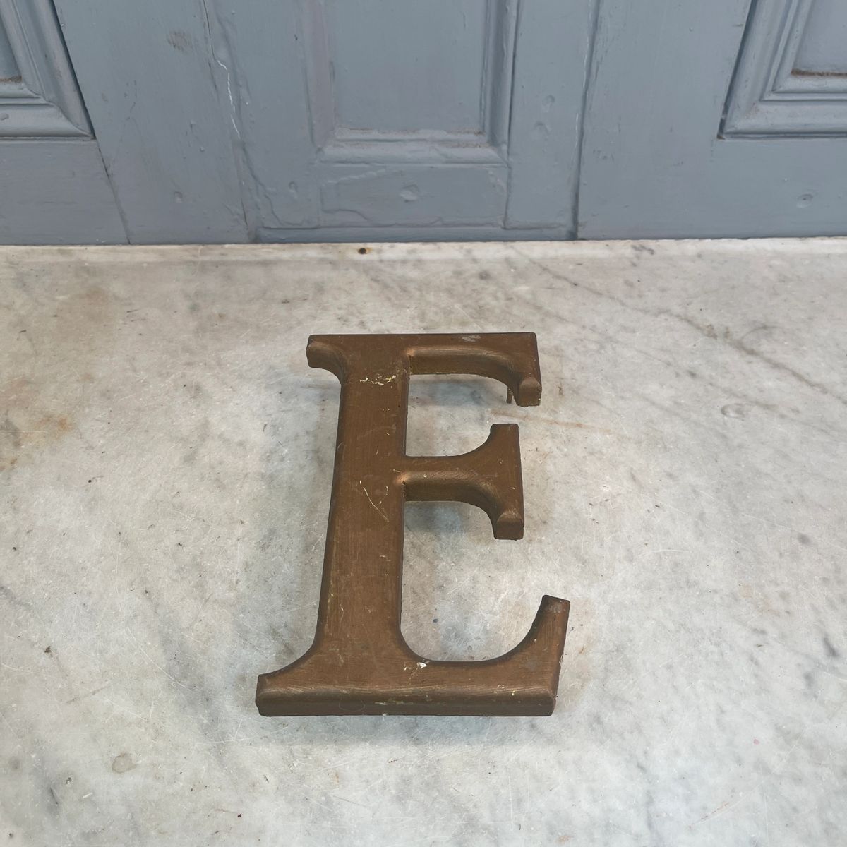 Antique vintage handmade wooden gilt shop sign letter E