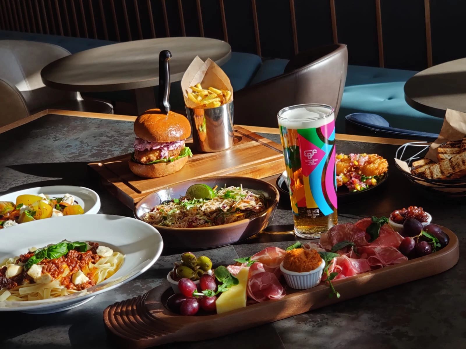 Paolozzi Beer and Kitchen: Your Local Pub and Restaurant