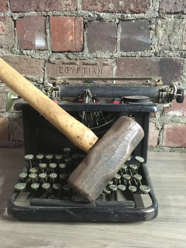 Bruce Leonard Writer