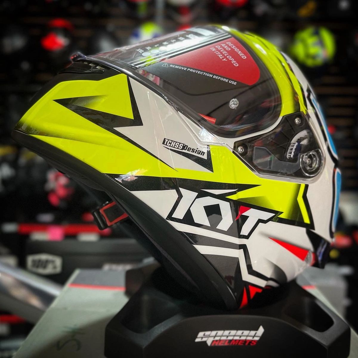 KYT TT-COURSE 98 BOMB