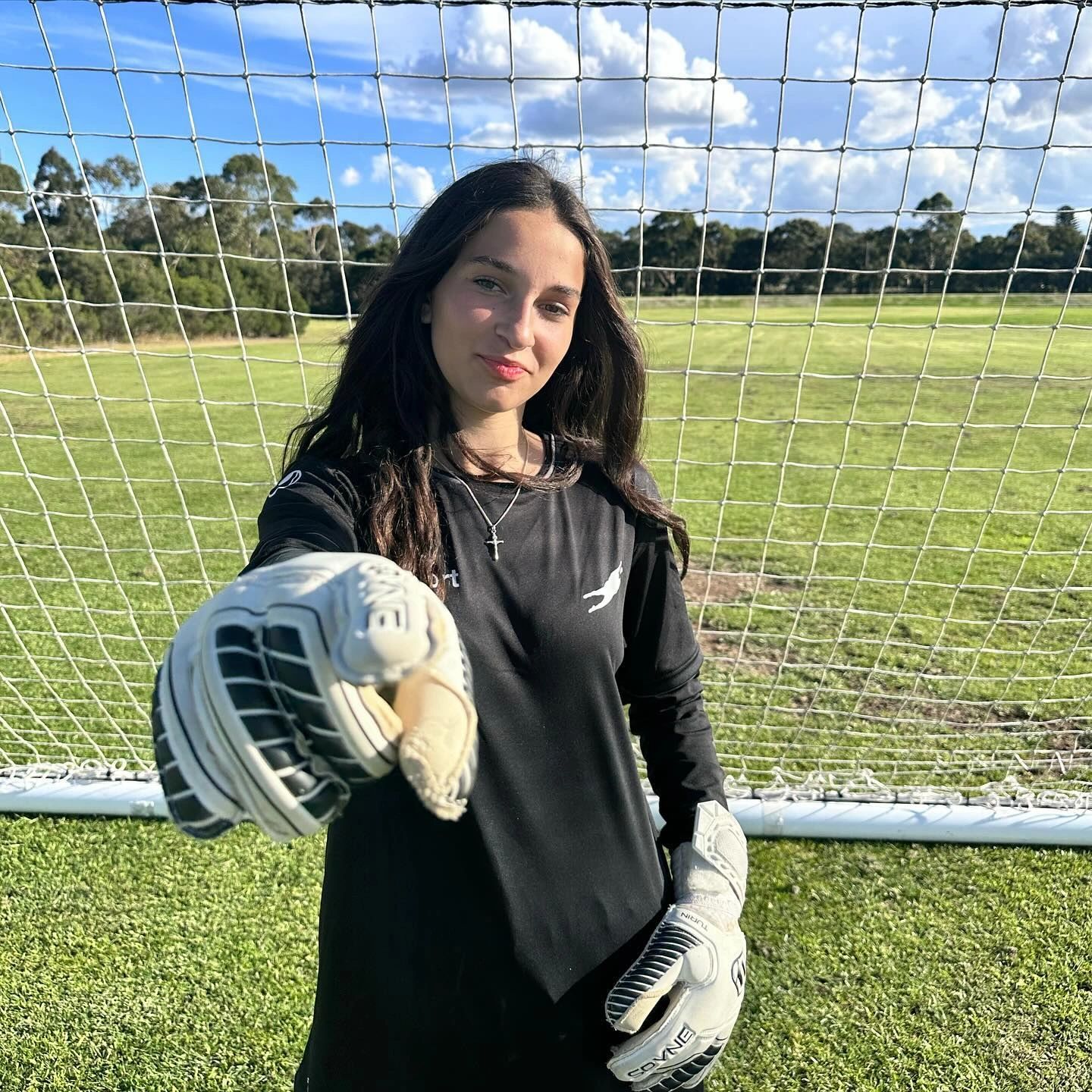 Football Goalkeeping Tips by Sam Frangos | Goalkeepers.com.au