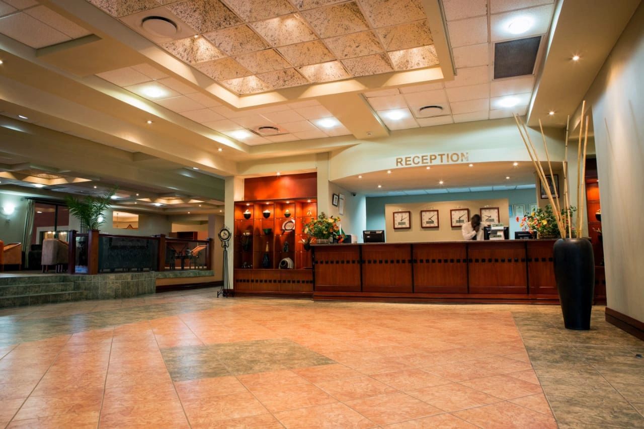 Gallery | M’kango Golfview Hotel