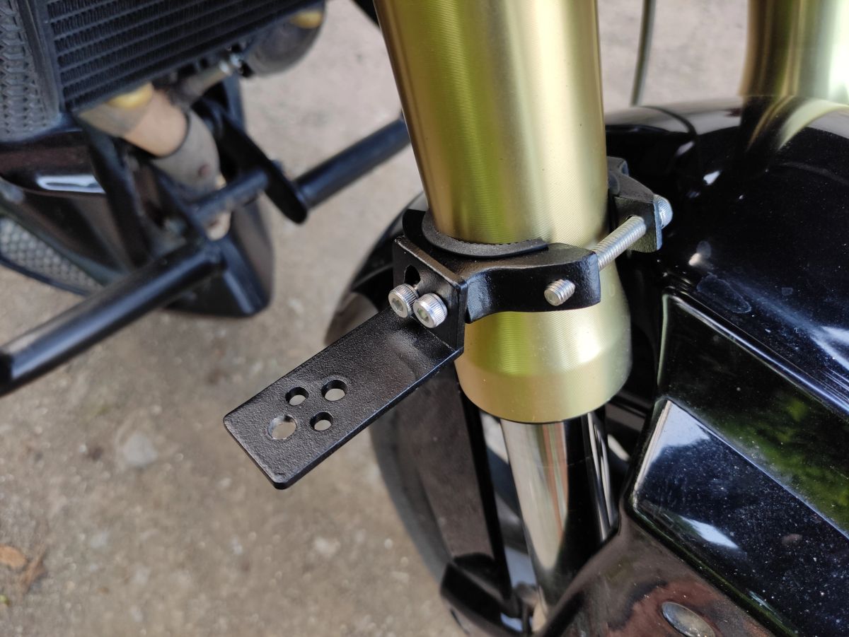 FORK FOG LIGHT CLAMP