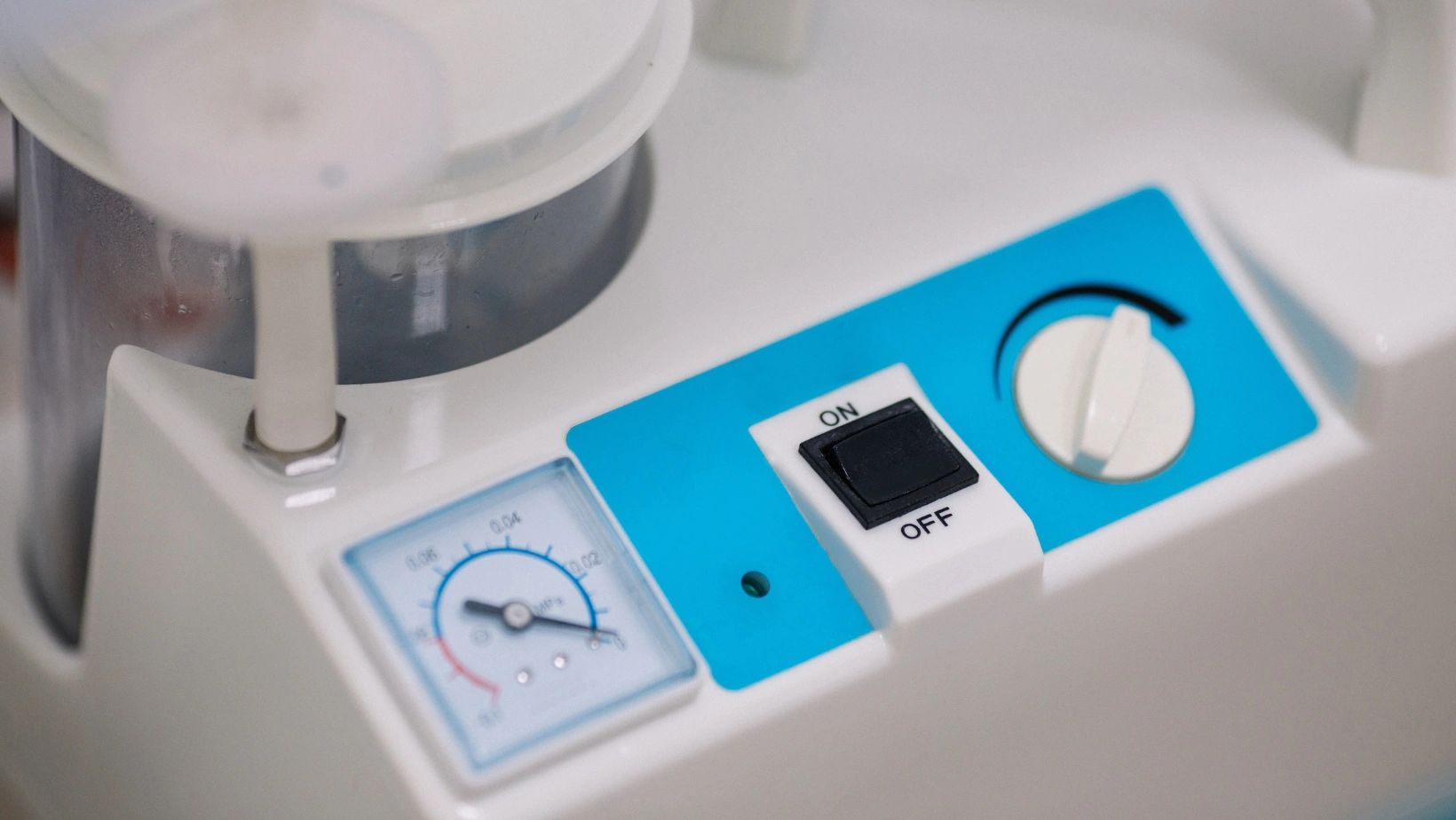 Over 18s Earwax Removal @ Shaw Clinic