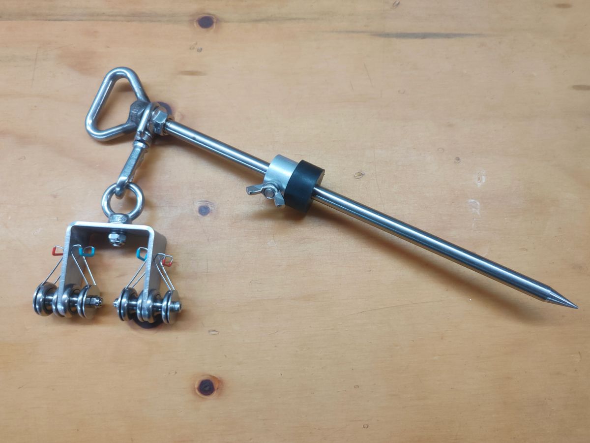 Multi-line "Dog" Stake