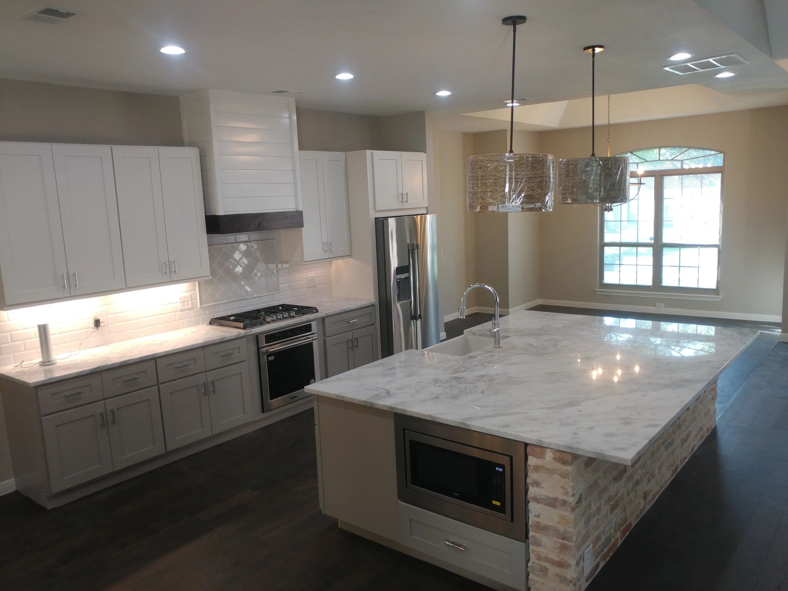 Natural Marble & Granite - Countertops, Stone