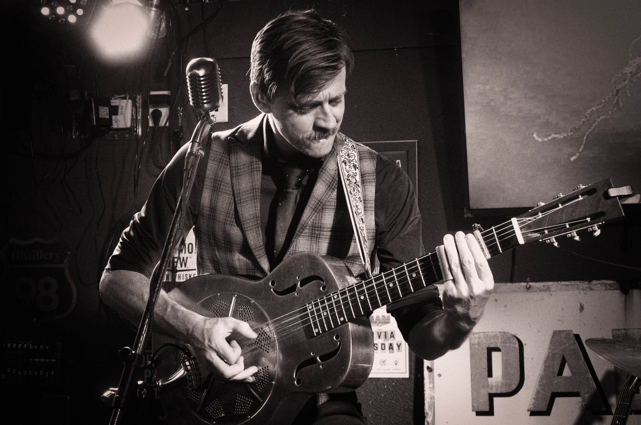 Logotipo De Corey Hall Corey Hall Football Notre Dame College