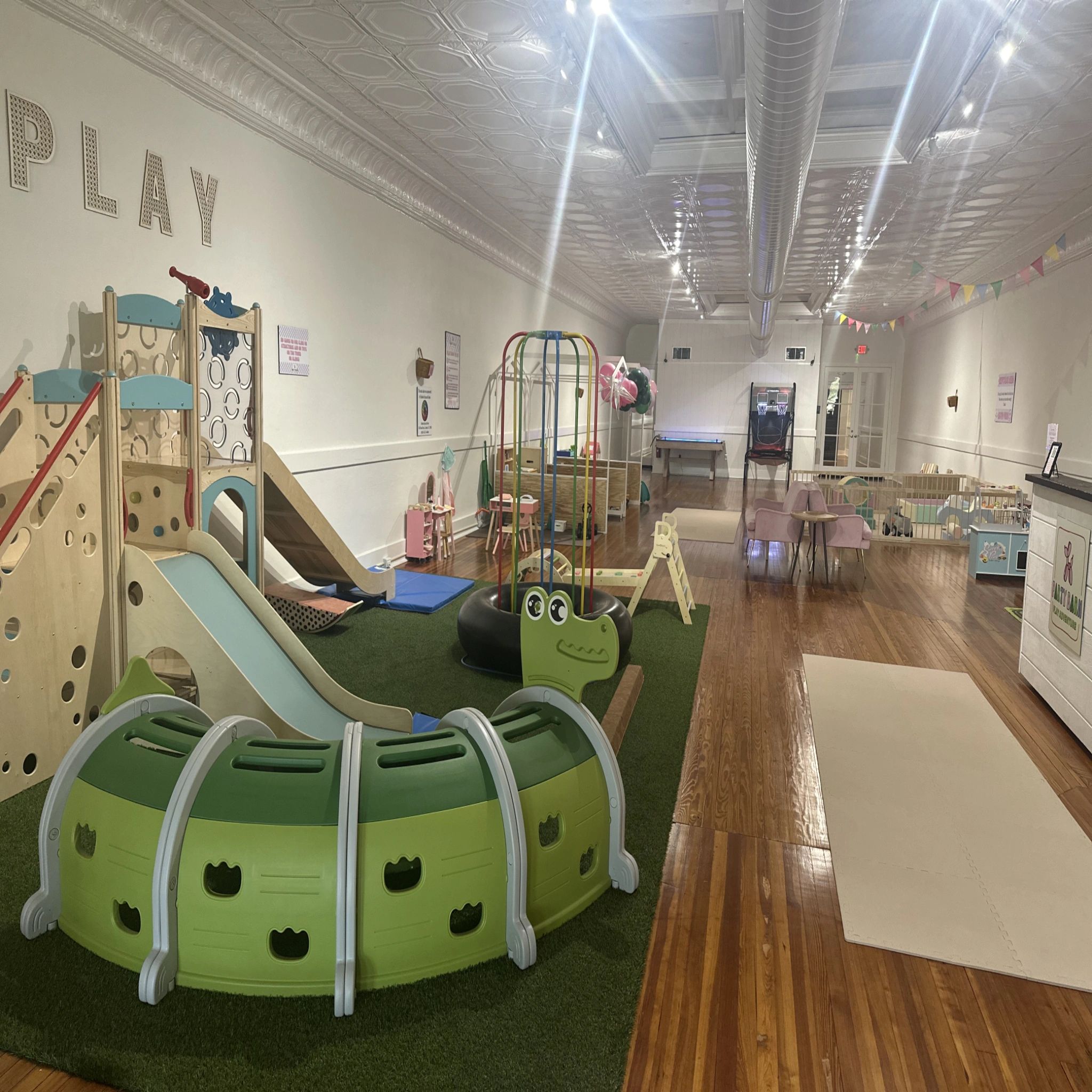 Fun Indoor Playground & Inflatable Rentals Await!