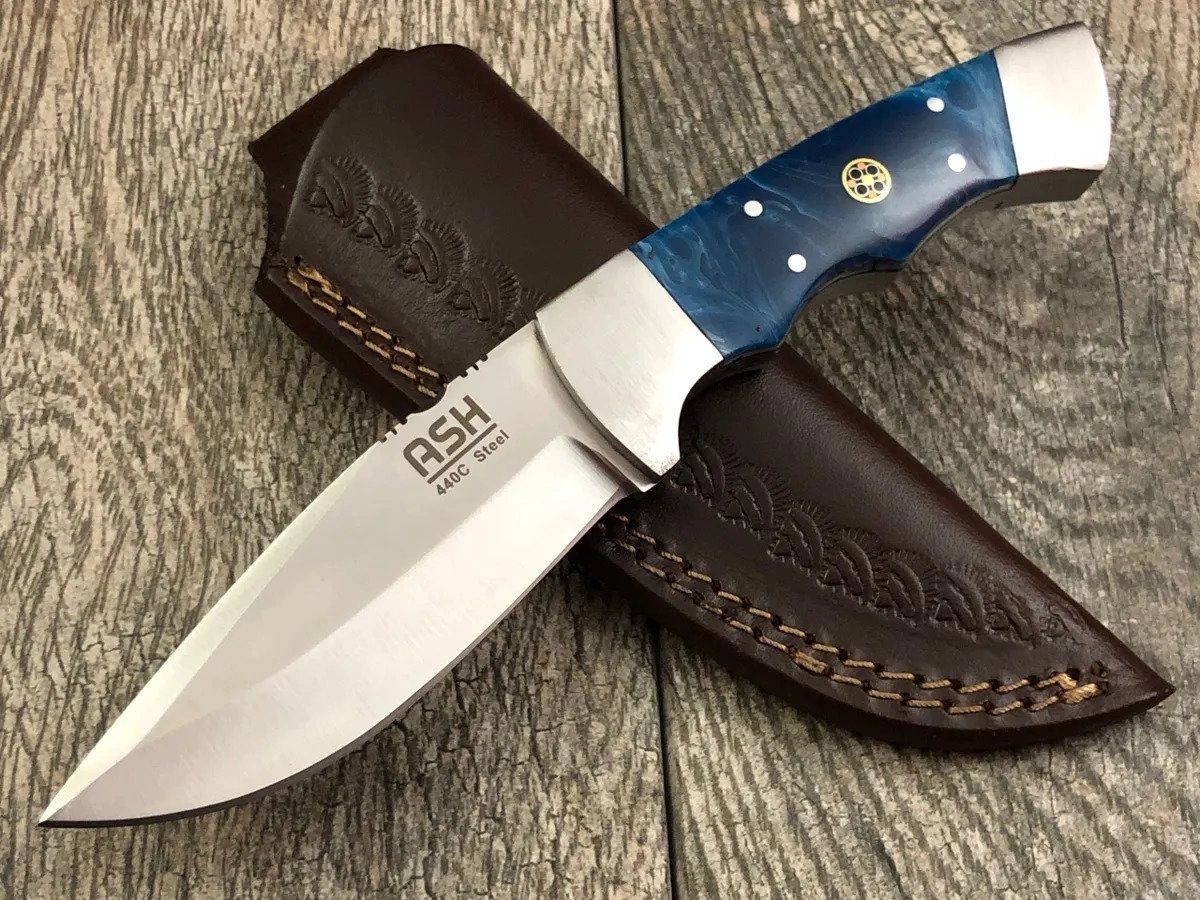 Heavy-Duty Skinner Knife
