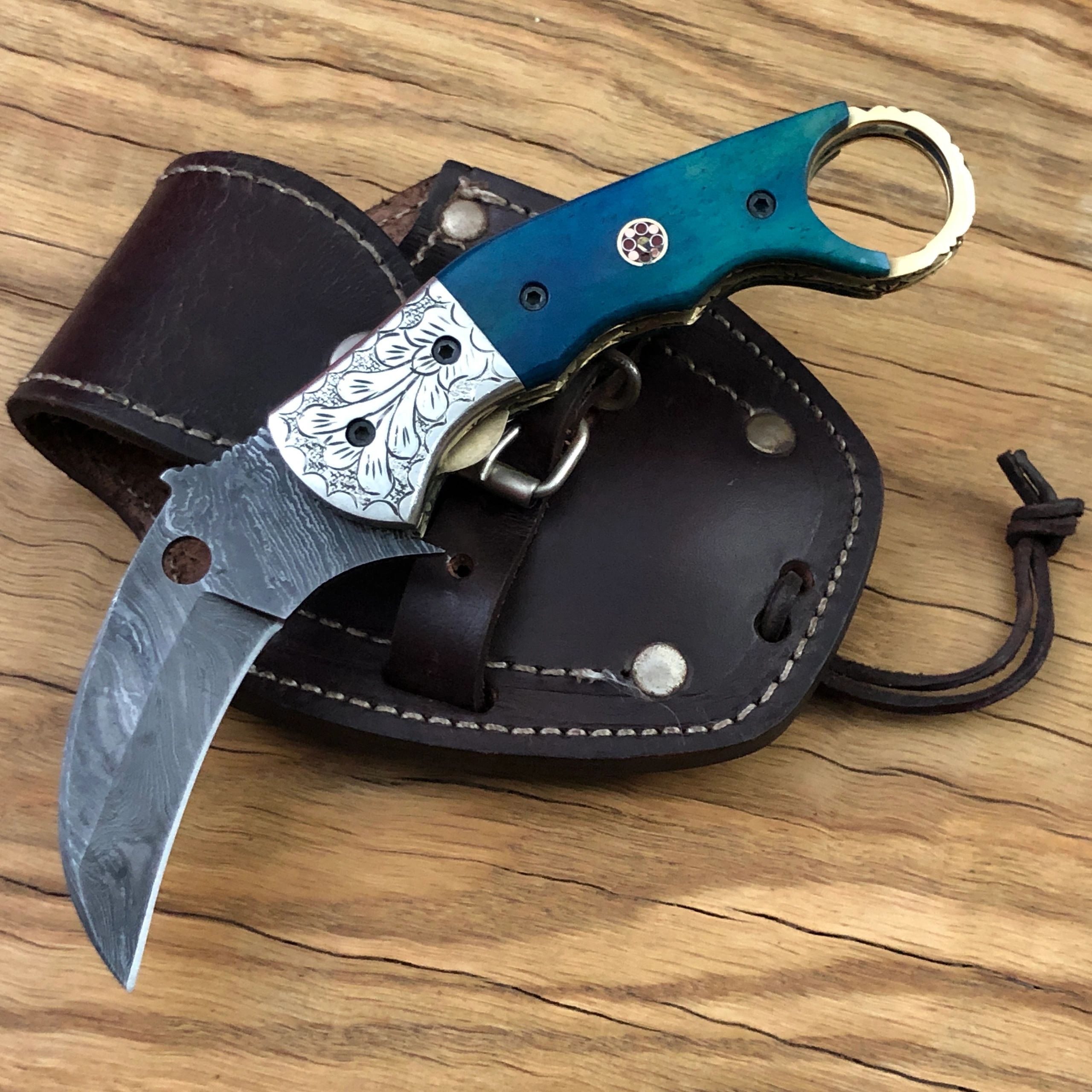 Ashgears - Damascus steel custom handmade Karambit knife