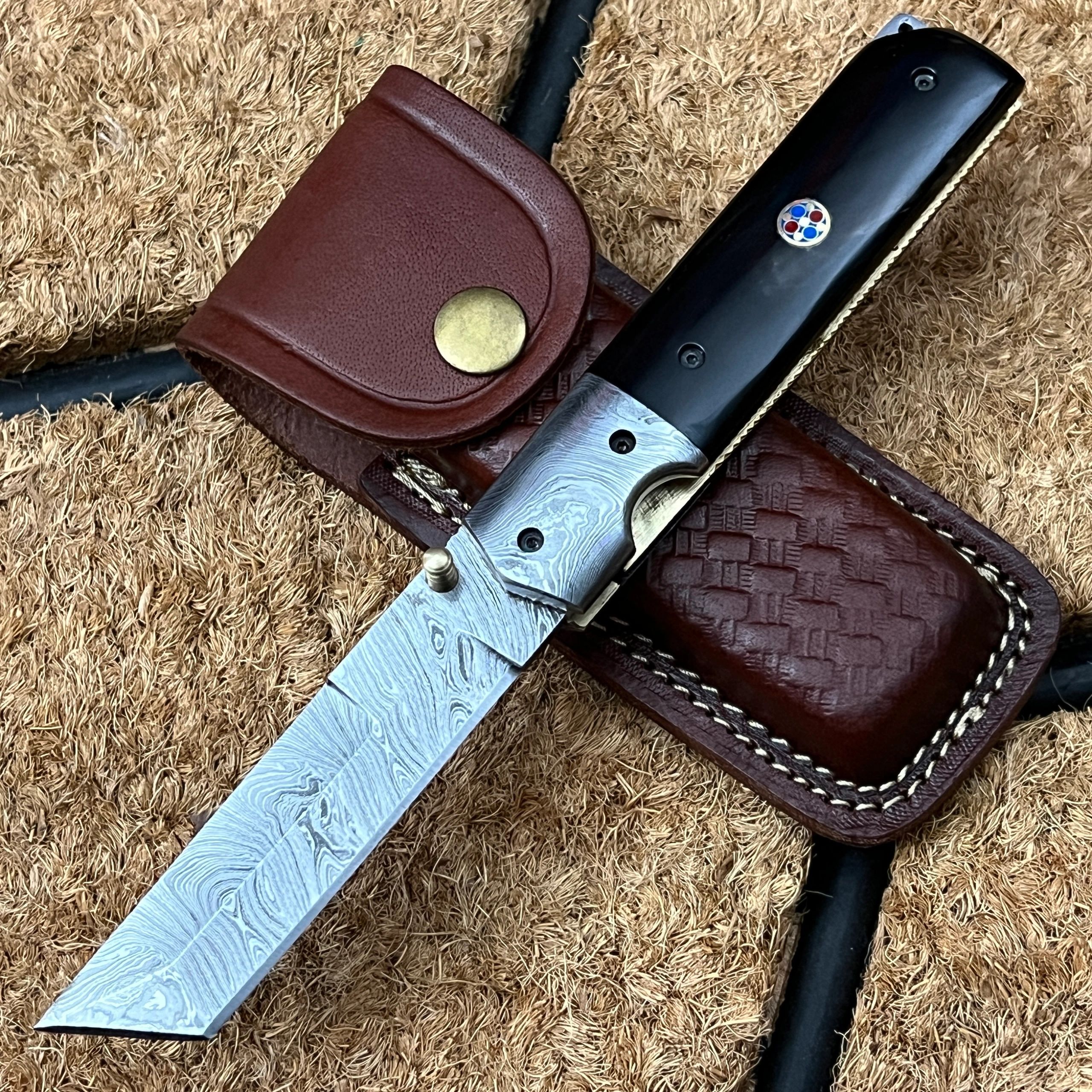 The Benefits of a Damascus Steel Tanto Knife