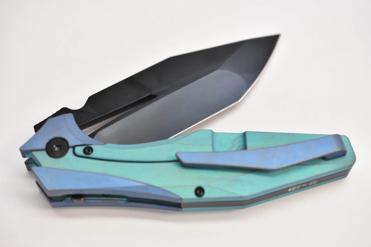 Arcane Design / Isham Bladeworks Plexus: The main scales have been ...