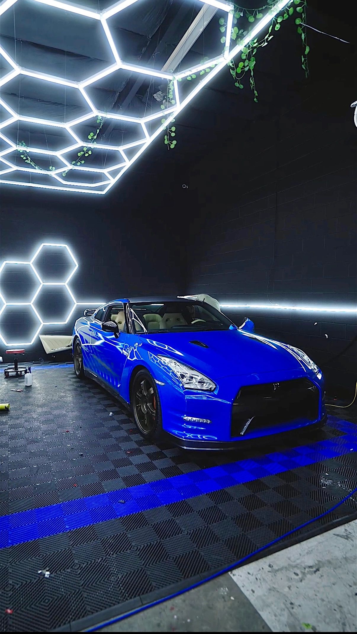 R45 Garage - Vehicle Vinyl Wrap, Custom Vinyl Wrap