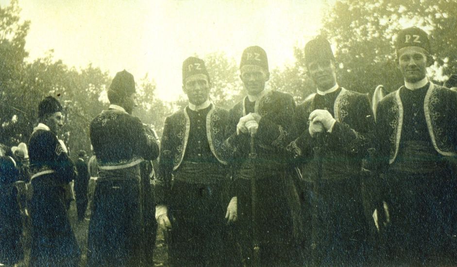 Catholic Parishes Encouraged Paramilitary Groups in GR