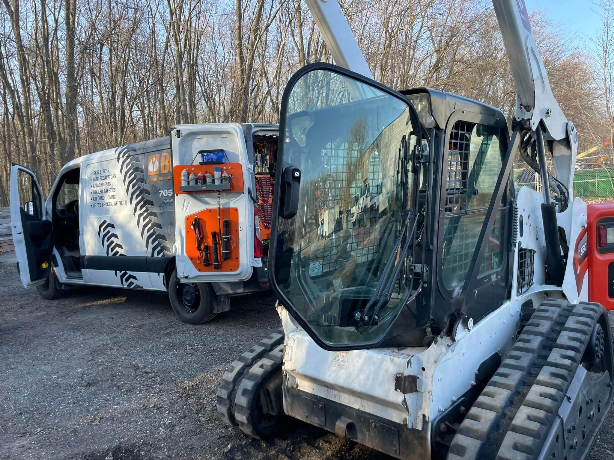 Expert Compact Equipment, Skid Steer Onsite Repair Services | Boss-Tec