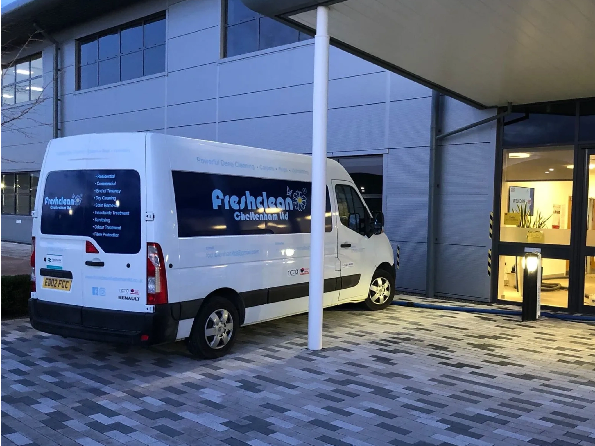 Professional Carpet Cleaning - Freshclean Cheltenham