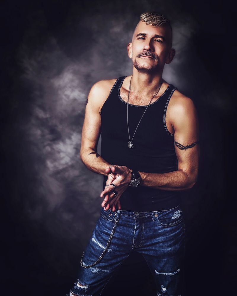 Singer John Jones - Music, Entertainment