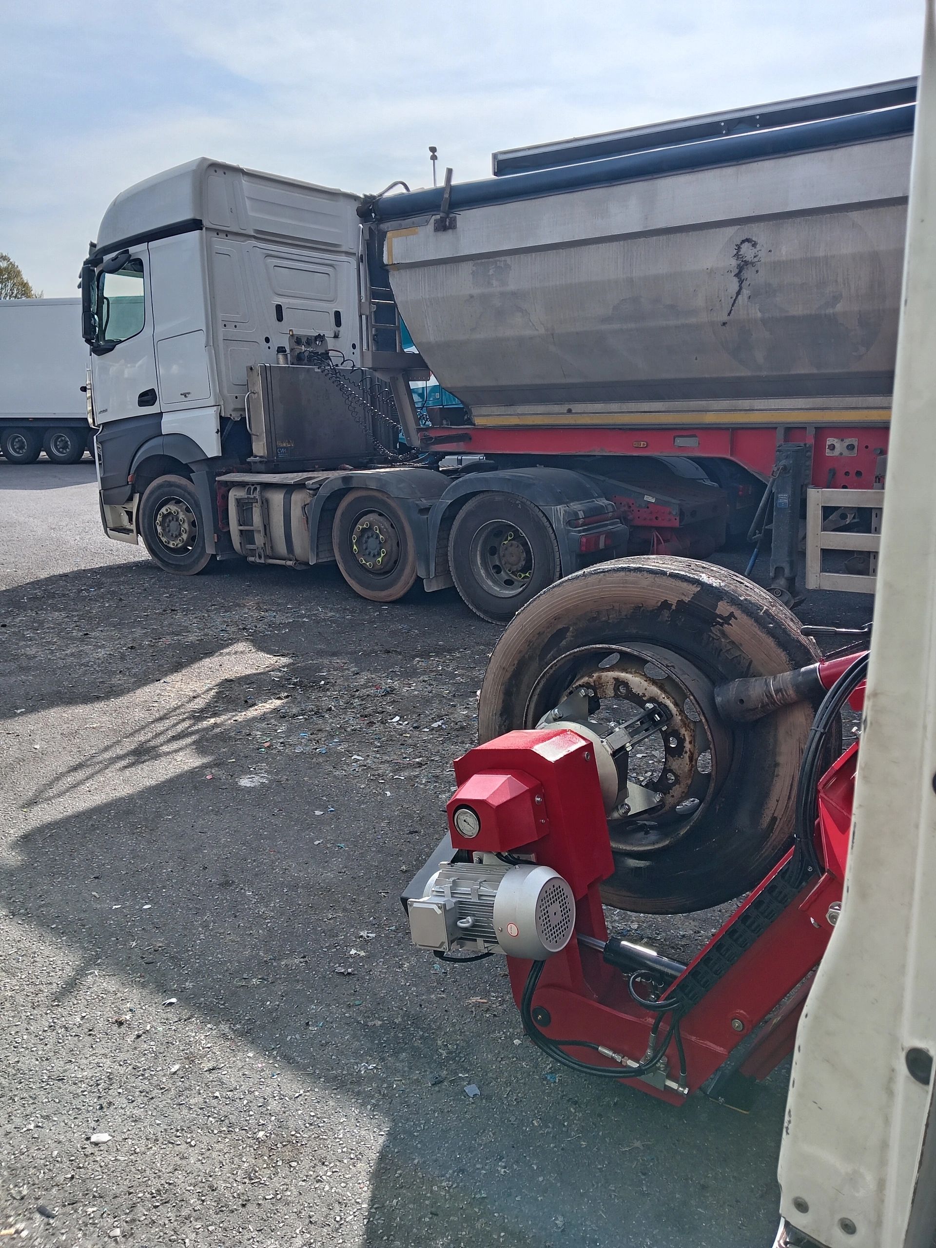 Expert Mobile Tyre Repairs | DRS Mobile Truck Tyre Service