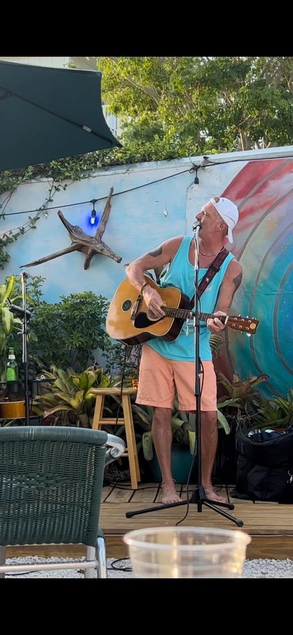 Mike Sudderth-Musician