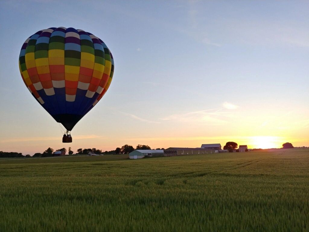 Experience the Thrill of Hot Air Balloon Rides | AE Balloon Flights