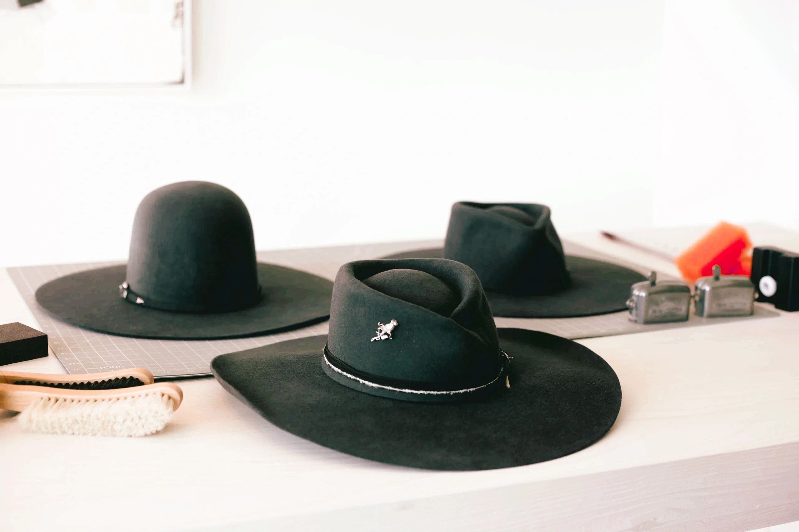 Customized Western Hats | Ace High Hat Bar