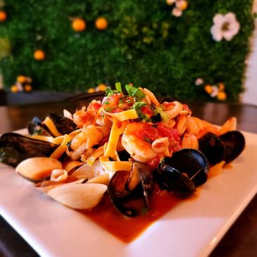 Authentic Italian Pizza Restaurant in Town