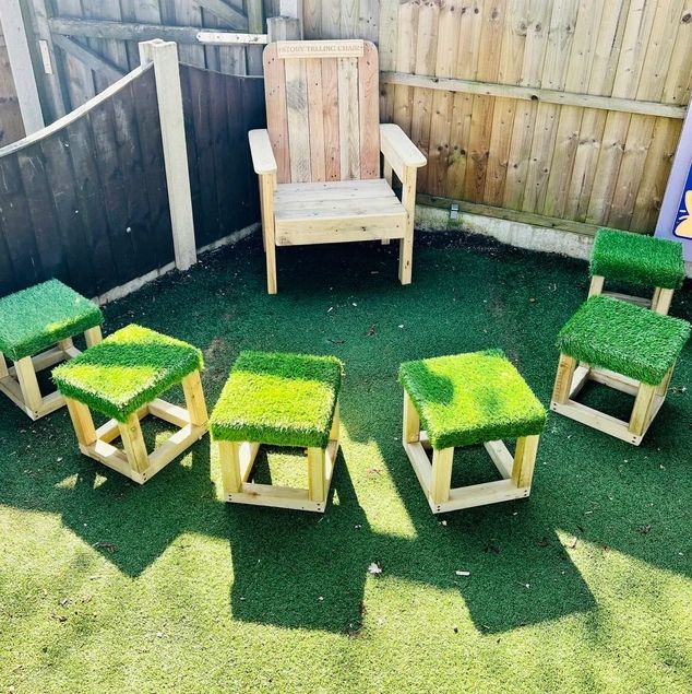 Grass Cube Seats