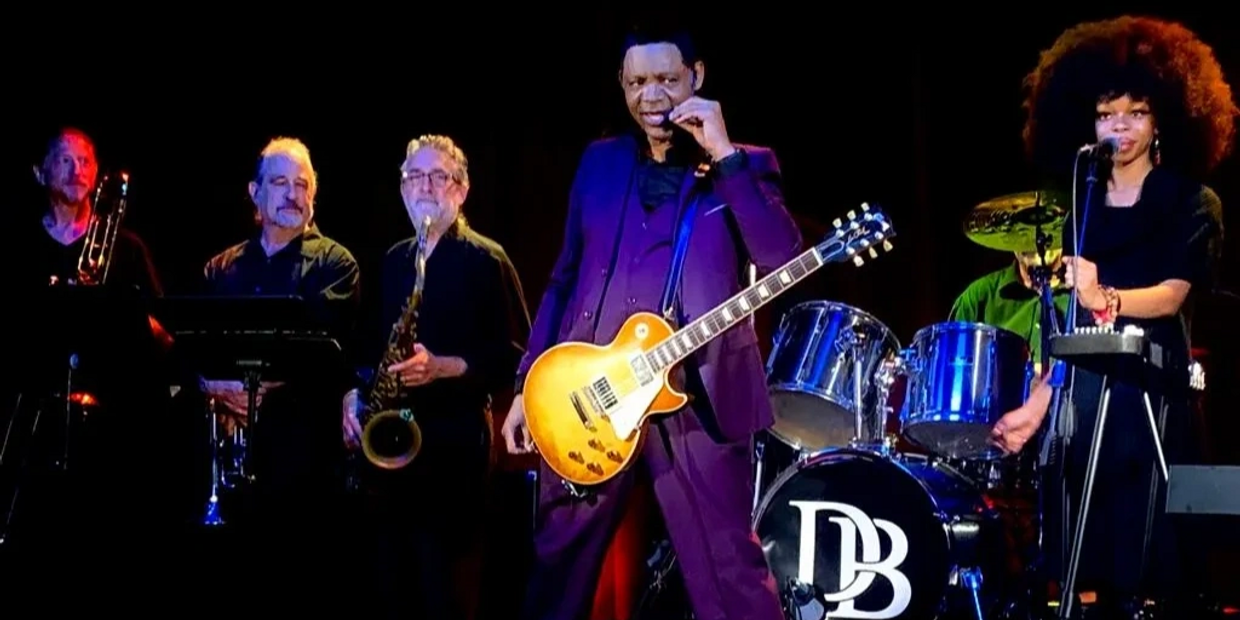 About | Derek Blake.com