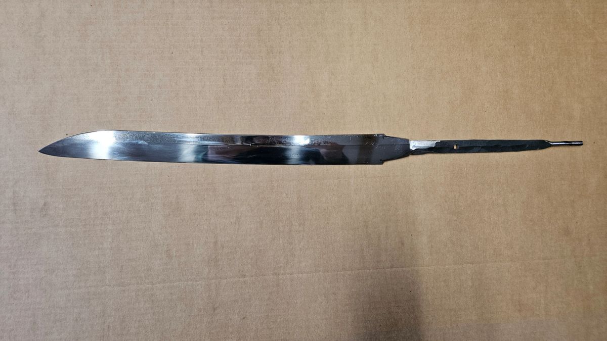 Grinding A Point On A Damaged Blade (Can Also Be Used To Shorten A Blade)