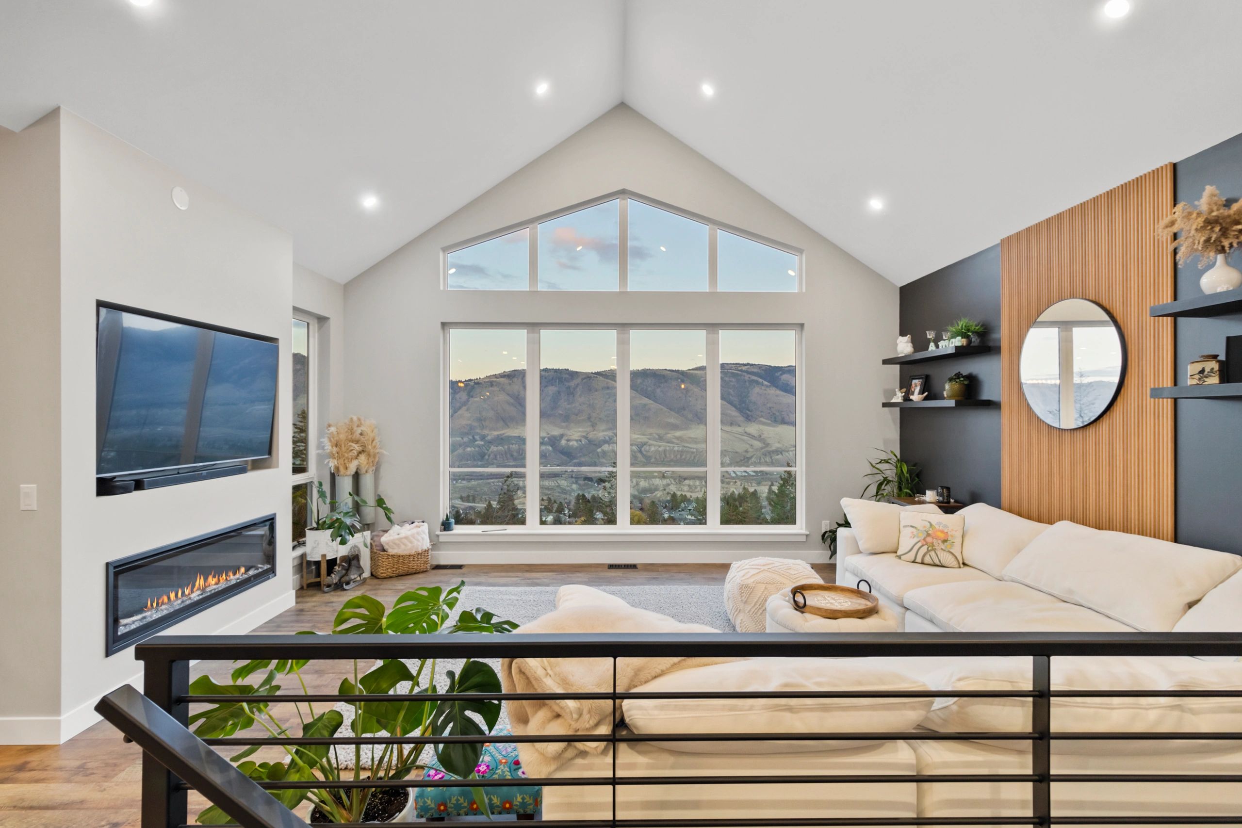 Essential Media | Real Estate Photography and Marketing Tools