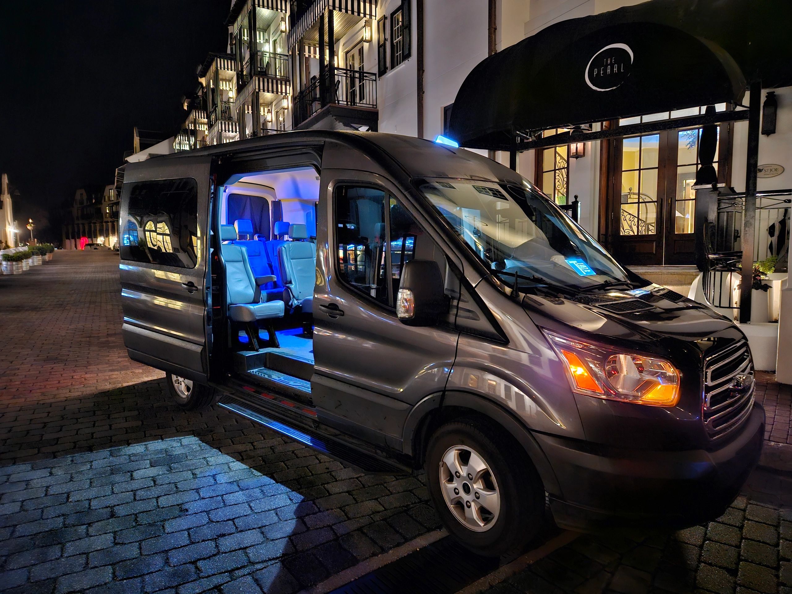 Airport - T30A - Premium Taxi, Airport & Limo