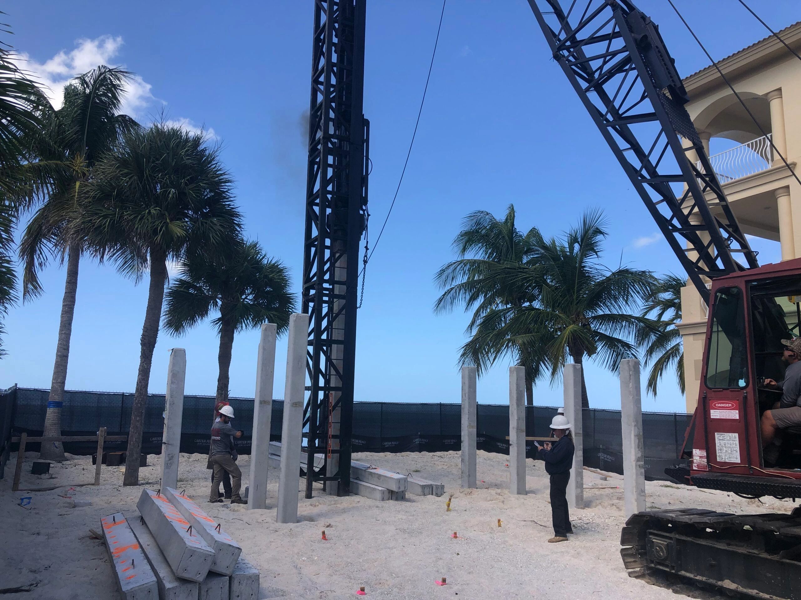 Land N Sea Pile Driving