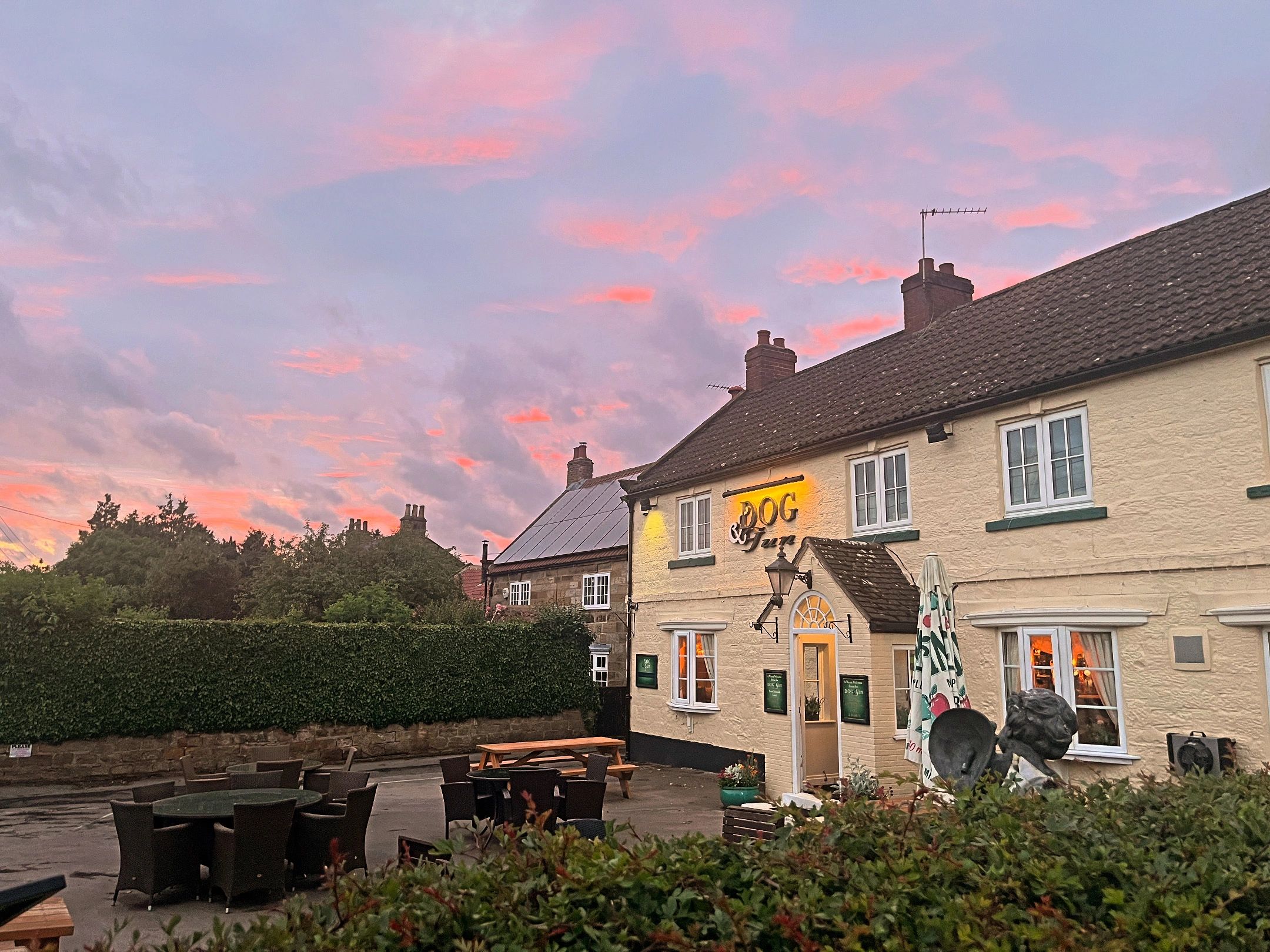 Dog and Gun Knayton