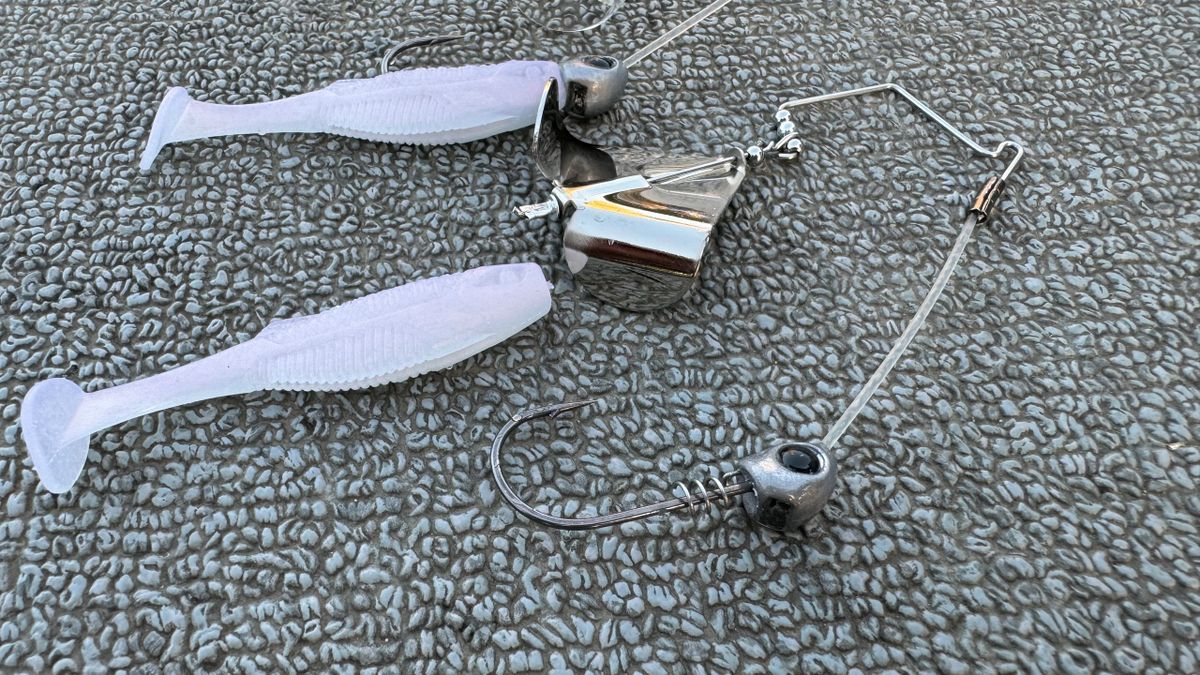 Clear Buzz Bait: Metal Blade