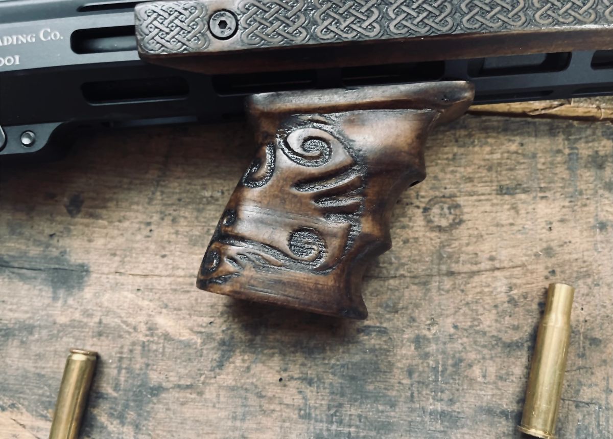 "Blackwood” M-LOK Angled Fore Grip MKII
