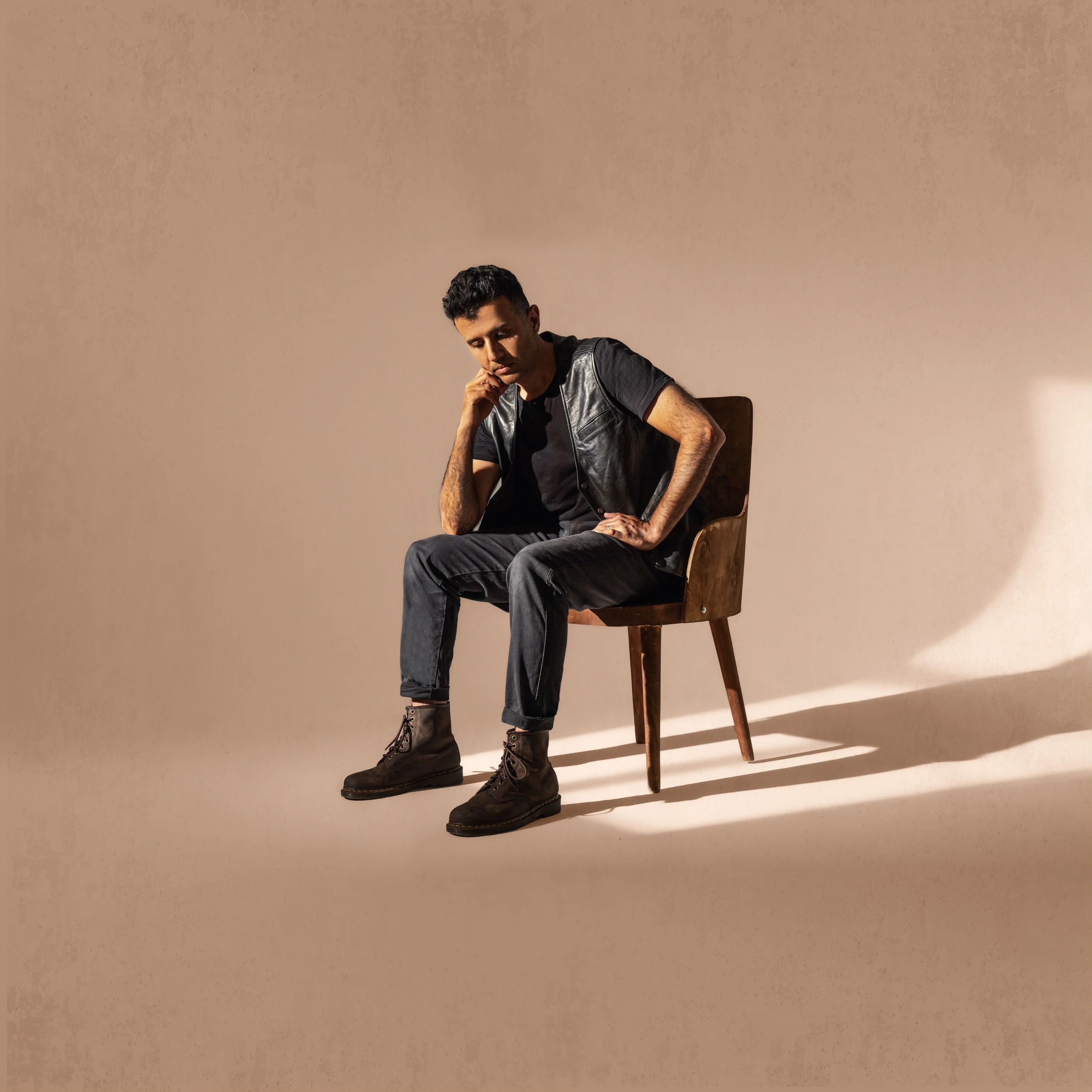 Hamza Namira - Singer, Producer, Musician