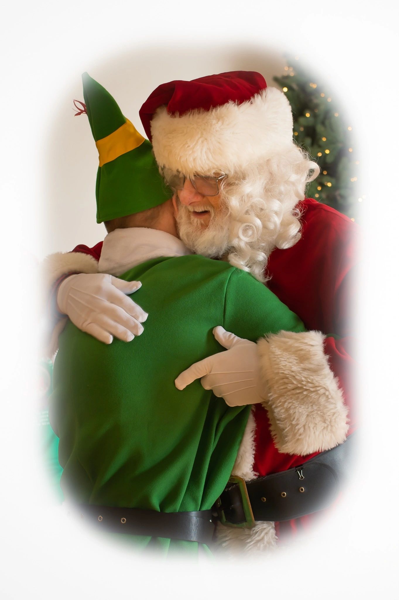 Have your Elf a very merry Christmas - SANTA IS COMING!