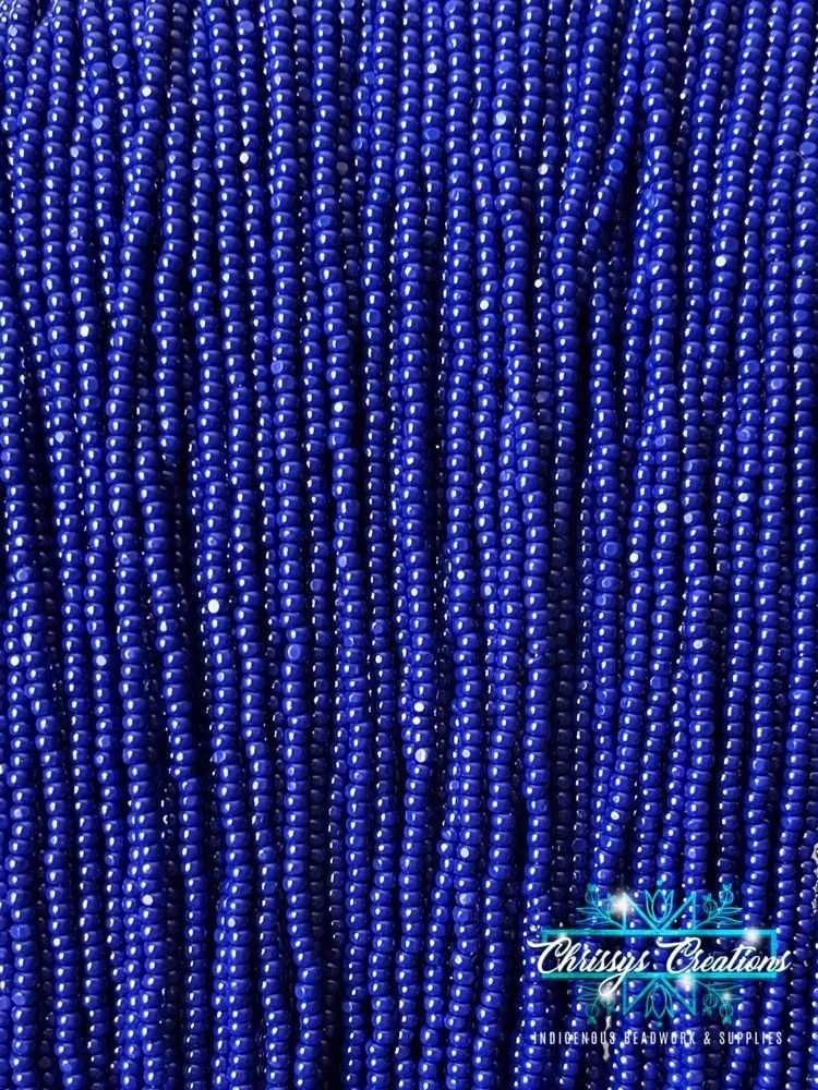 11/0 True Cut Hank; Color#33070 (Opaque Dark Navy Blue)