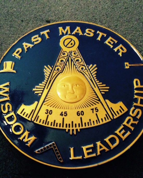 Large Past Master Car Emblem Wisdom Leadership