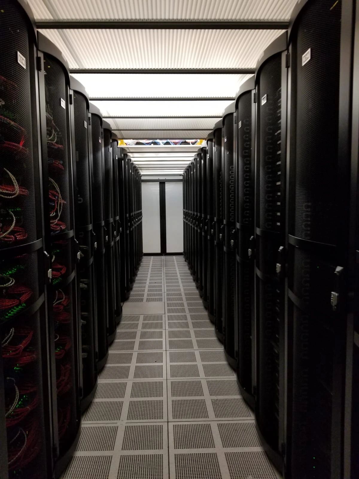 Air Containment Systems