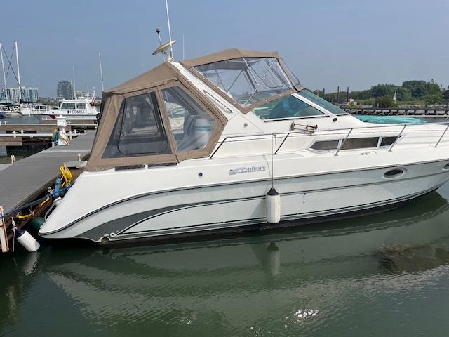 1991 CRUISERS 3270 - JUST LISTED