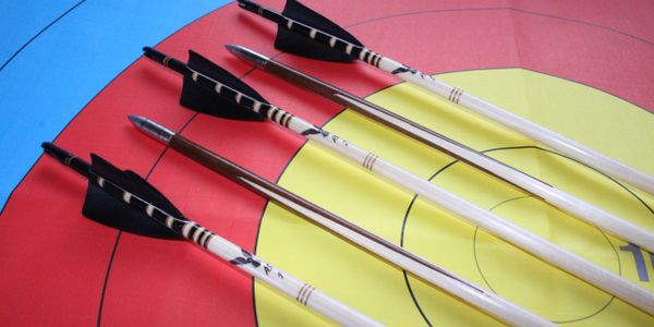 Raven Longbows - Wooden Arrows, Longbow Arrows, Footed Arrows