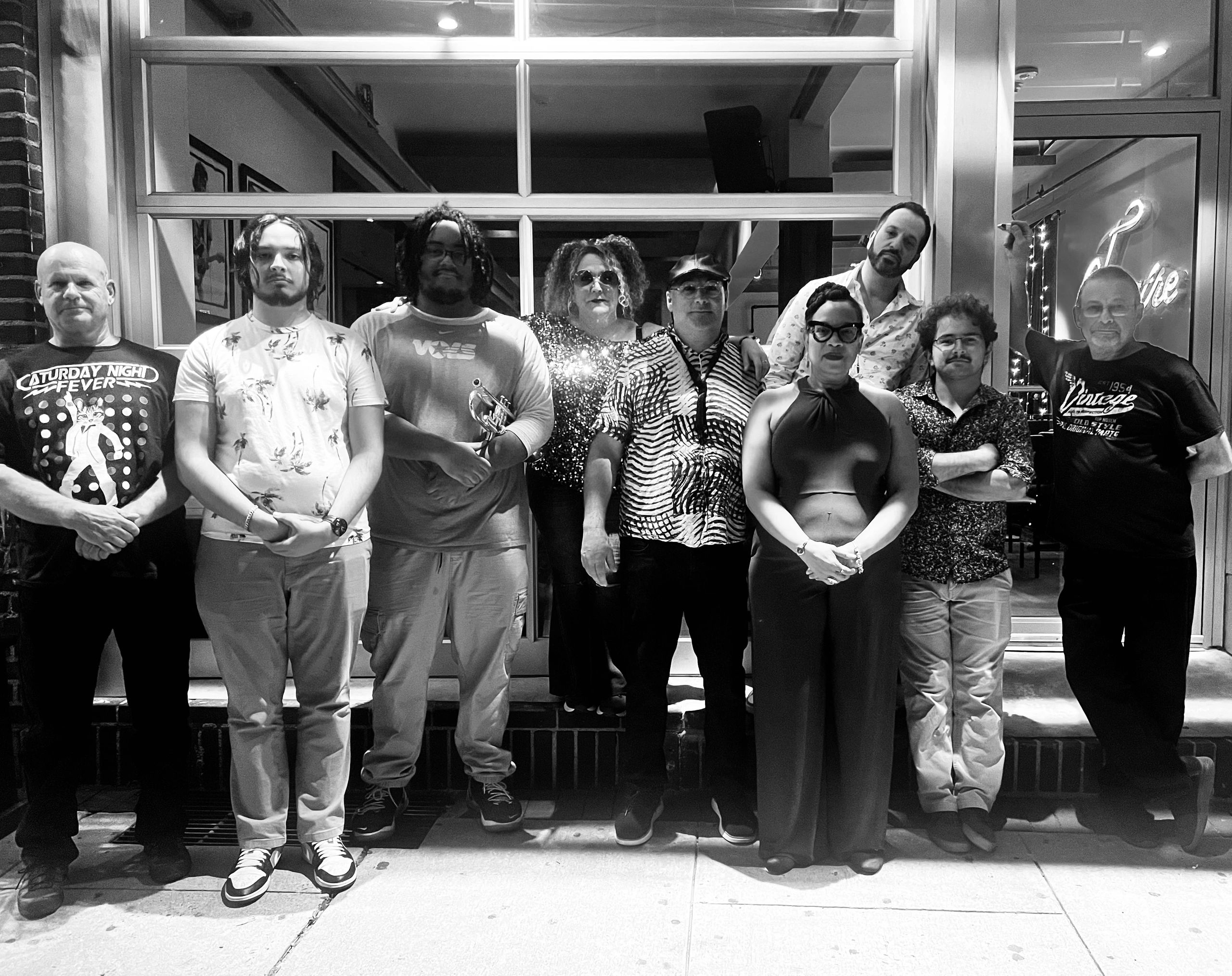 JO & the Highland Express - Home