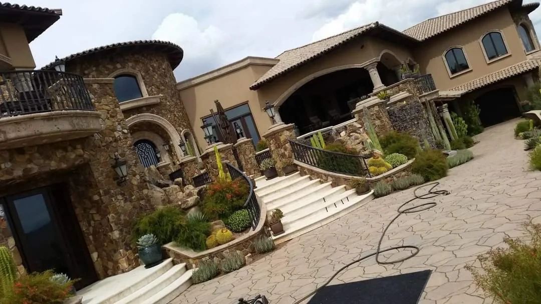 Squeegees at Large - Solar Panels Cleaning, Pressure Washing, Window ...