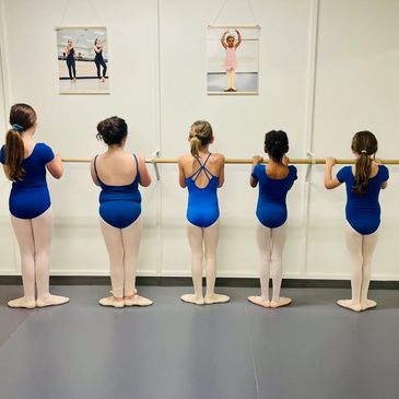 Classes | The Barre Dance Company