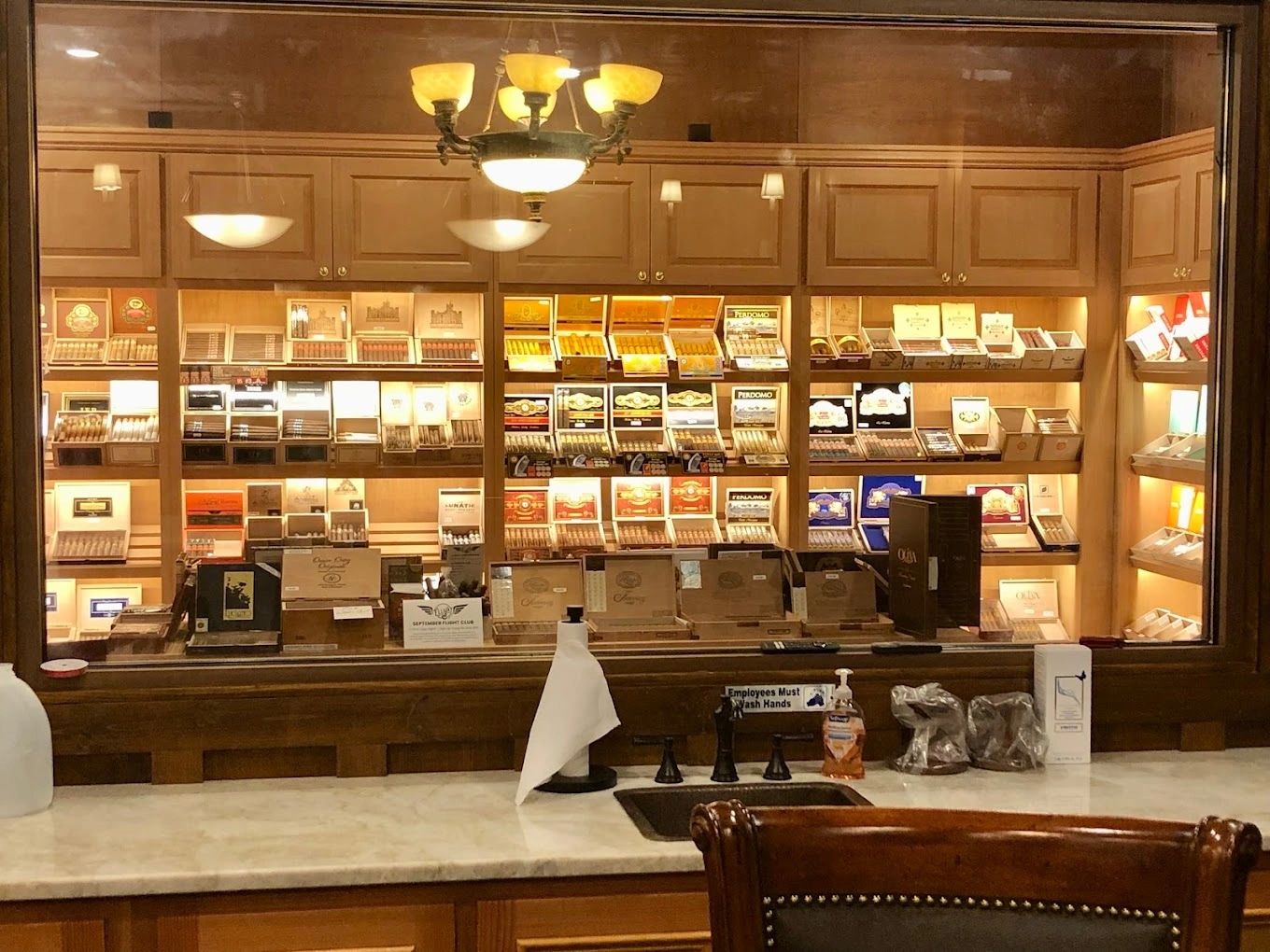 My Favorite Cigar Store and the Five Pillars of Excellence