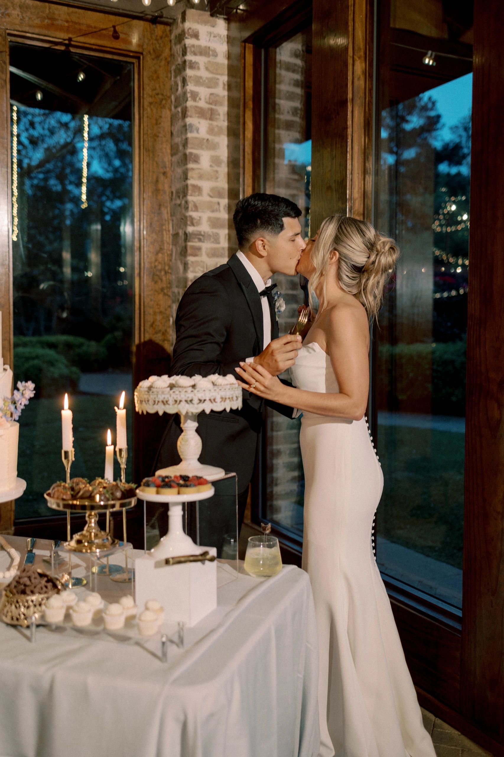 L.B’s Cakes & Creations - Custom Cakes, Birthday Cakes