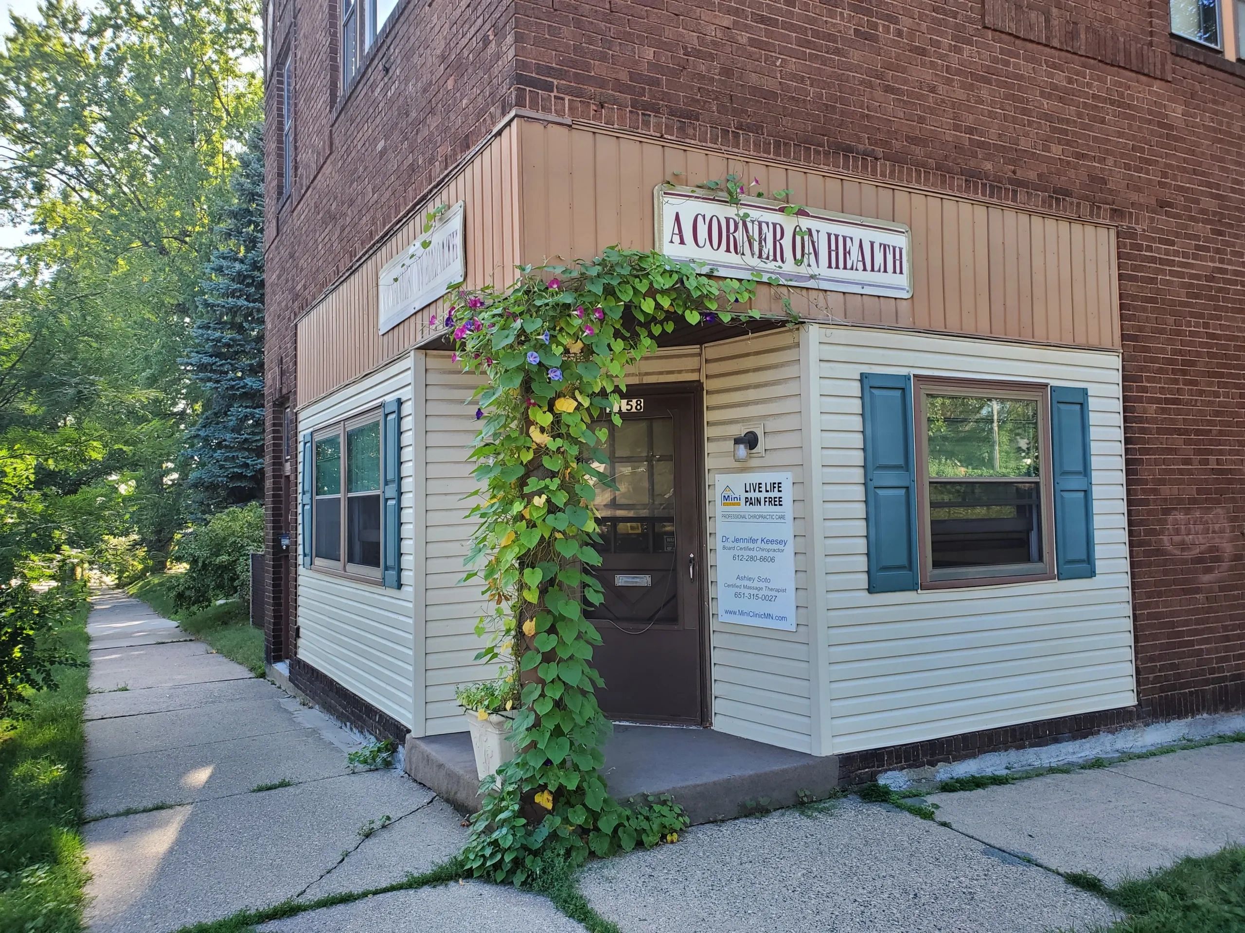 Mini Clinic Chiropractor | Expert Chiropractic Adjustments