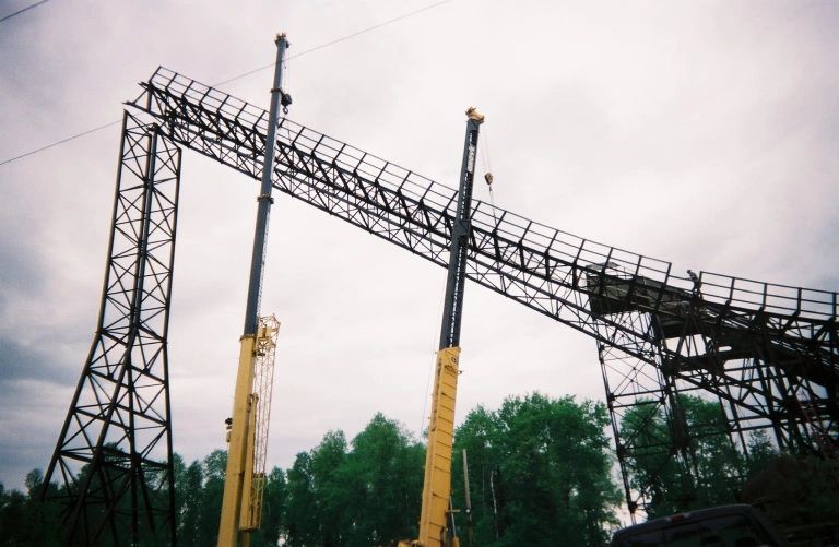 Bake's Steel Erectors